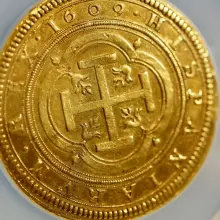 After being lost for centuries, Spanish gold coin from 1609 breaks ...